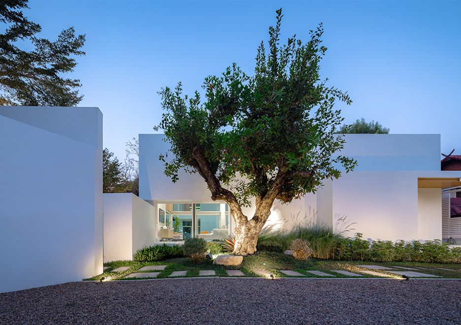 LED Ground Spike Luminaire 10W 24W Garden Path Projector Light IP66 ...